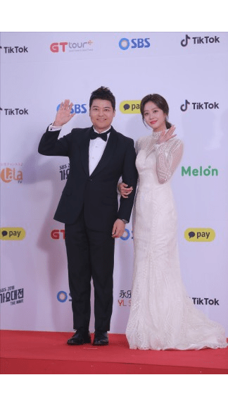 2018 SBS Gayo Daejeon red carpet - 8days