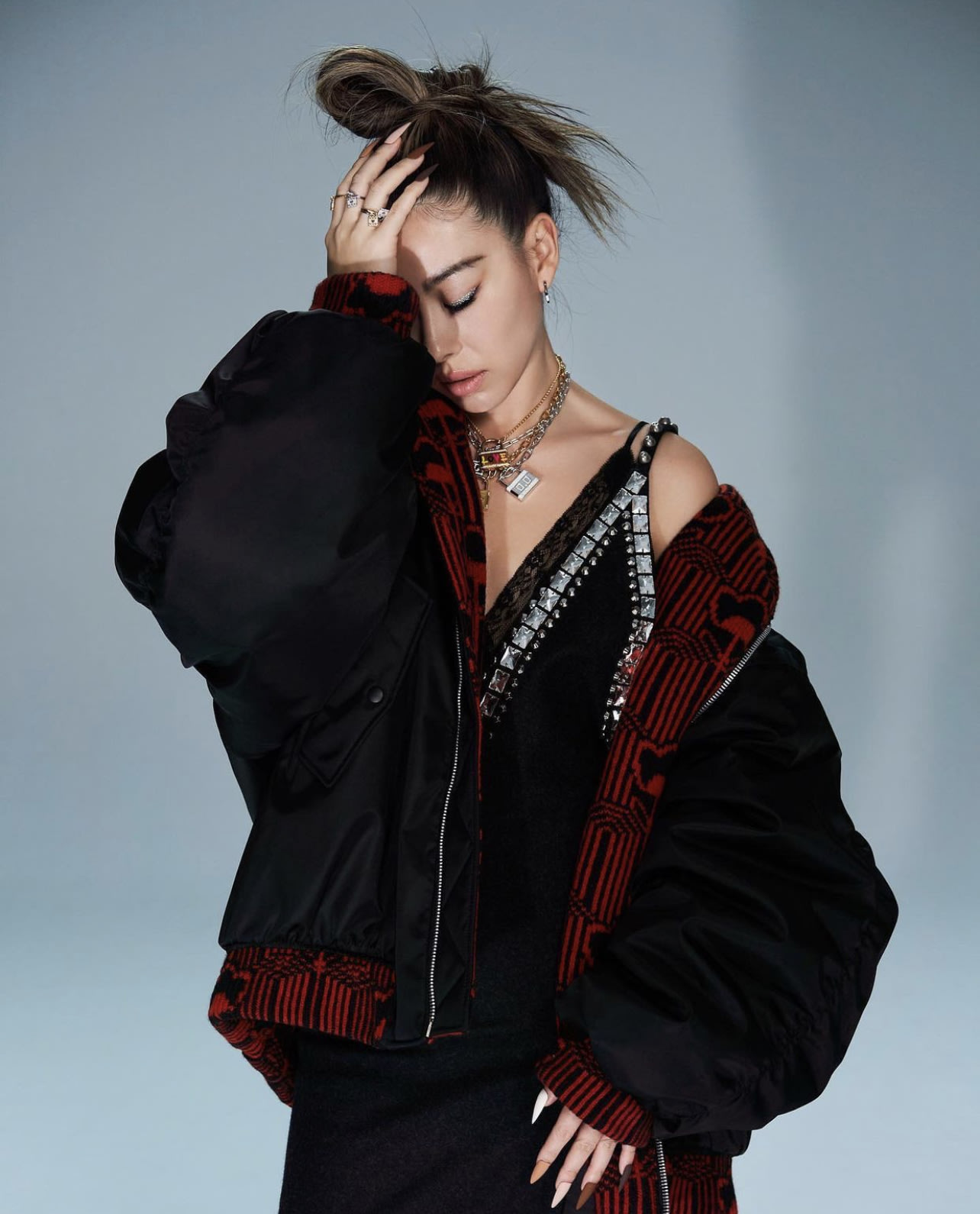 Taiwanese Star Dominique Choy Accused Of Making Her Maid Sit In The ...