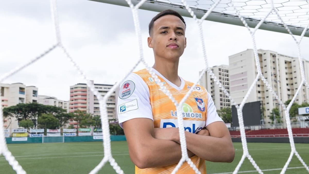 Footballer Ilhan Fandi to undergo surgery for torn knee ligament - TODAY