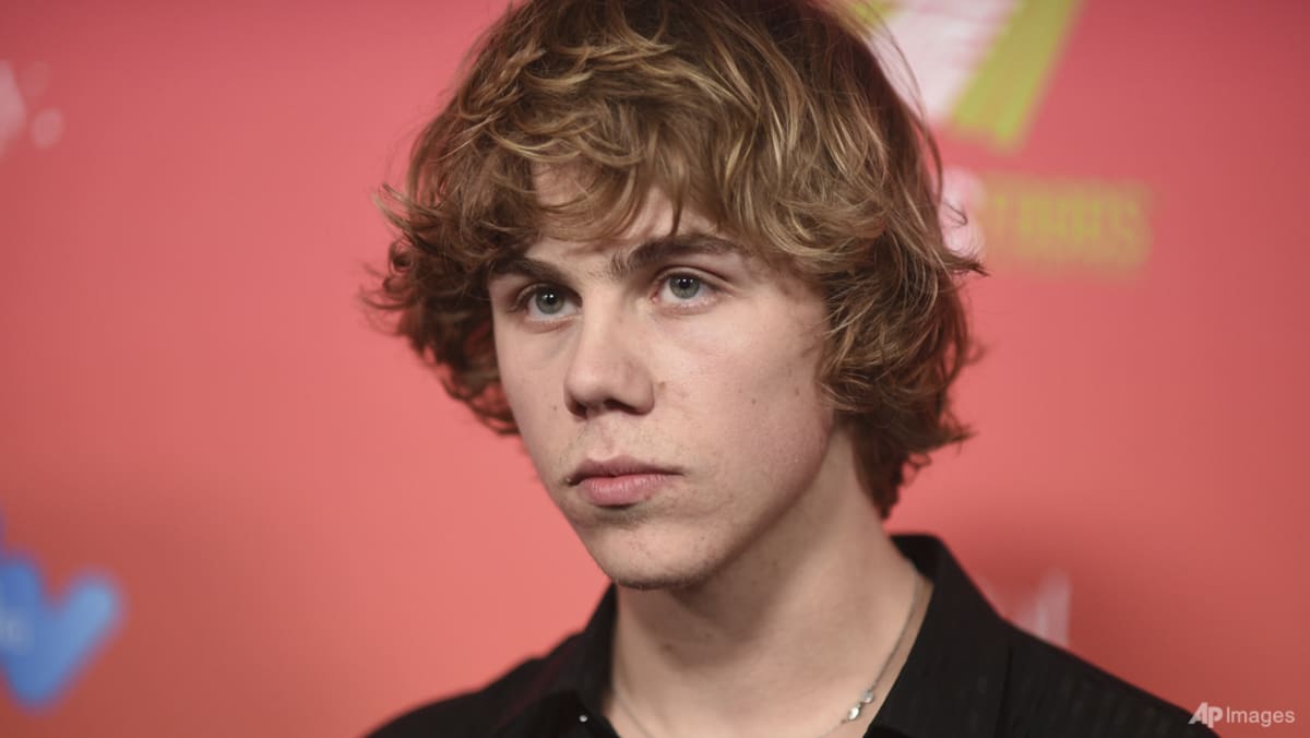 Australian singer-rapper The Kid Laroi performing in Singapore in ...