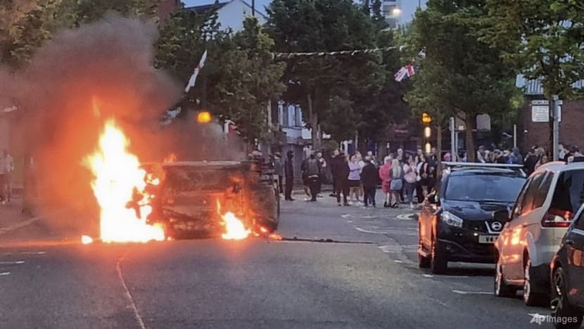 Singaporeans living in UK on 'high alert' amid anti-immigration riots ...