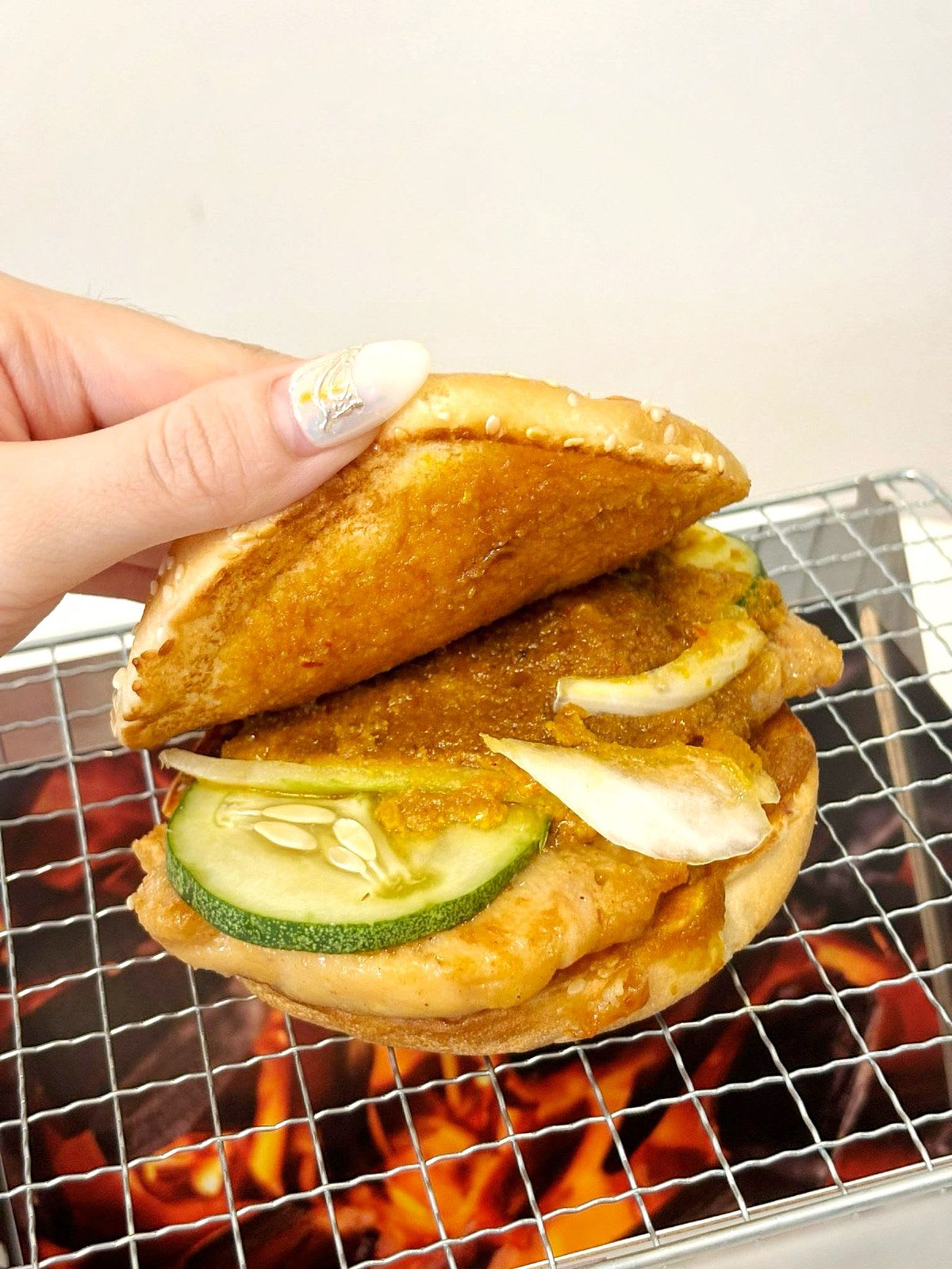 Does McDonald’s New Satay Burger Taste Like The Real Thing? - 8days