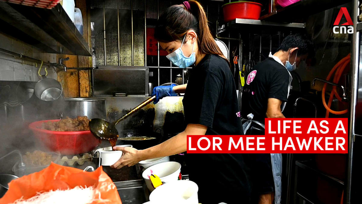 She quit her job at 30 to be a lor mee hawker - and fulfil her mum's ...