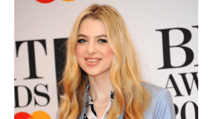 Anais Gallagher sits first A-Level - 8days