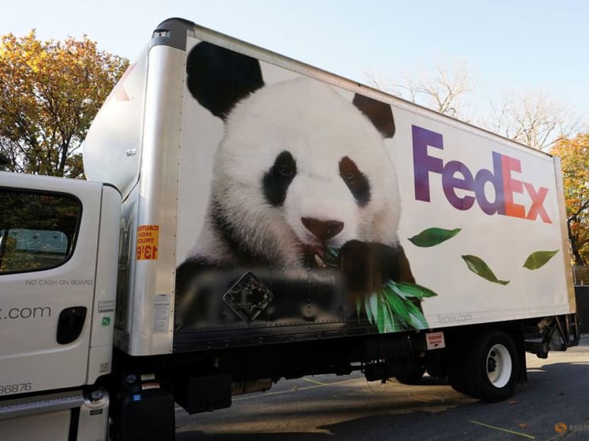 Washington's National Zoo says bye bye to beloved giant pandas - TODAY