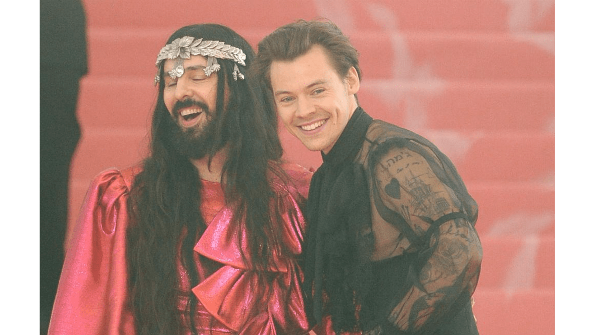 Harry Styles got ears pierced for Met Gala - 8days