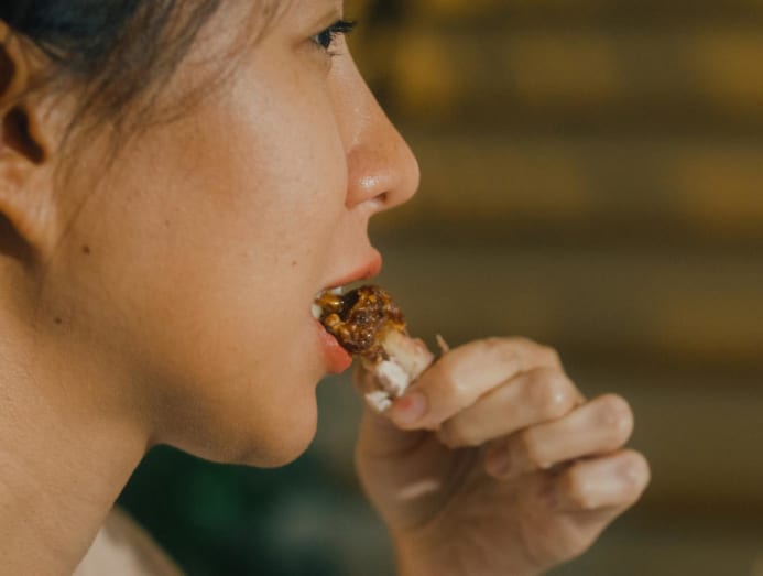 Why do some people eat slowly or too quickly? - CNA Lifestyle