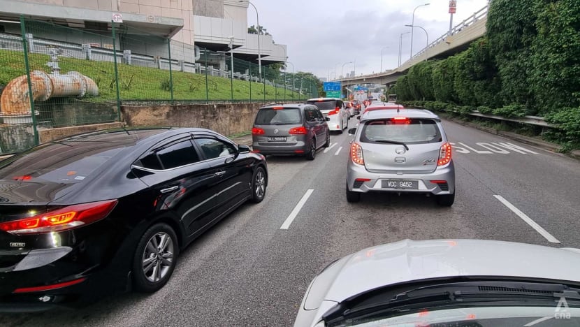 Clearing immigration in under 1 minute: Using QR code initiative as a first-time driver between ...