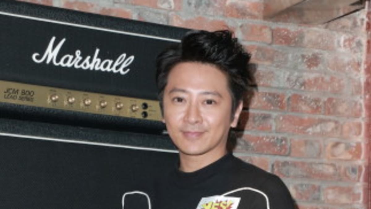 Eric Suen and Alan Tam Recall Campus Romance - 8days