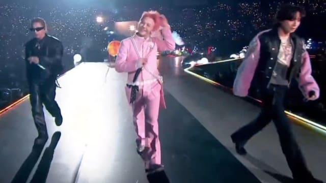 MAMA圆满落幕 BIGBANG合体话题最高，3人舞台令全场疯狂！ - vibes by 8world