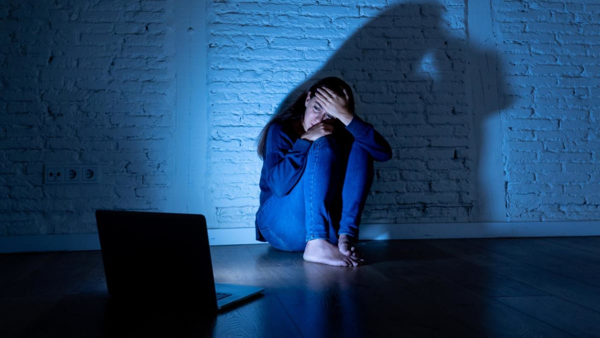 What is cyberstalking? How to spot the red flags and what you should do ...