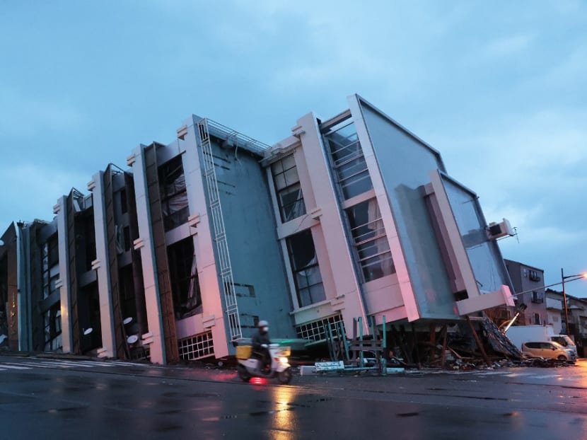 Japan quake toll rises to 73 as weather hampers rescuers - TODAY