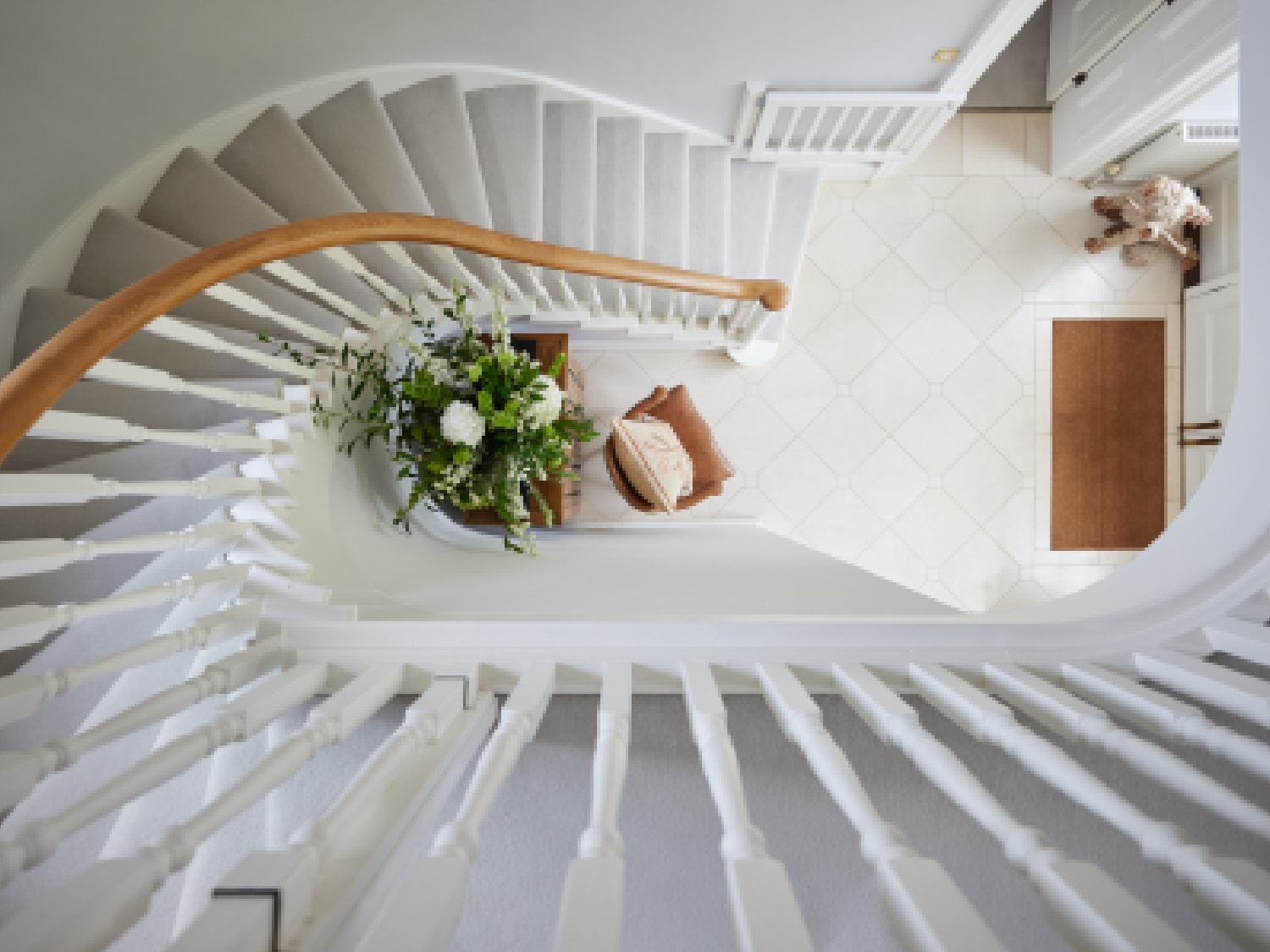 Tour of interior designer Katharine Pooley’s country home - CNA Luxury