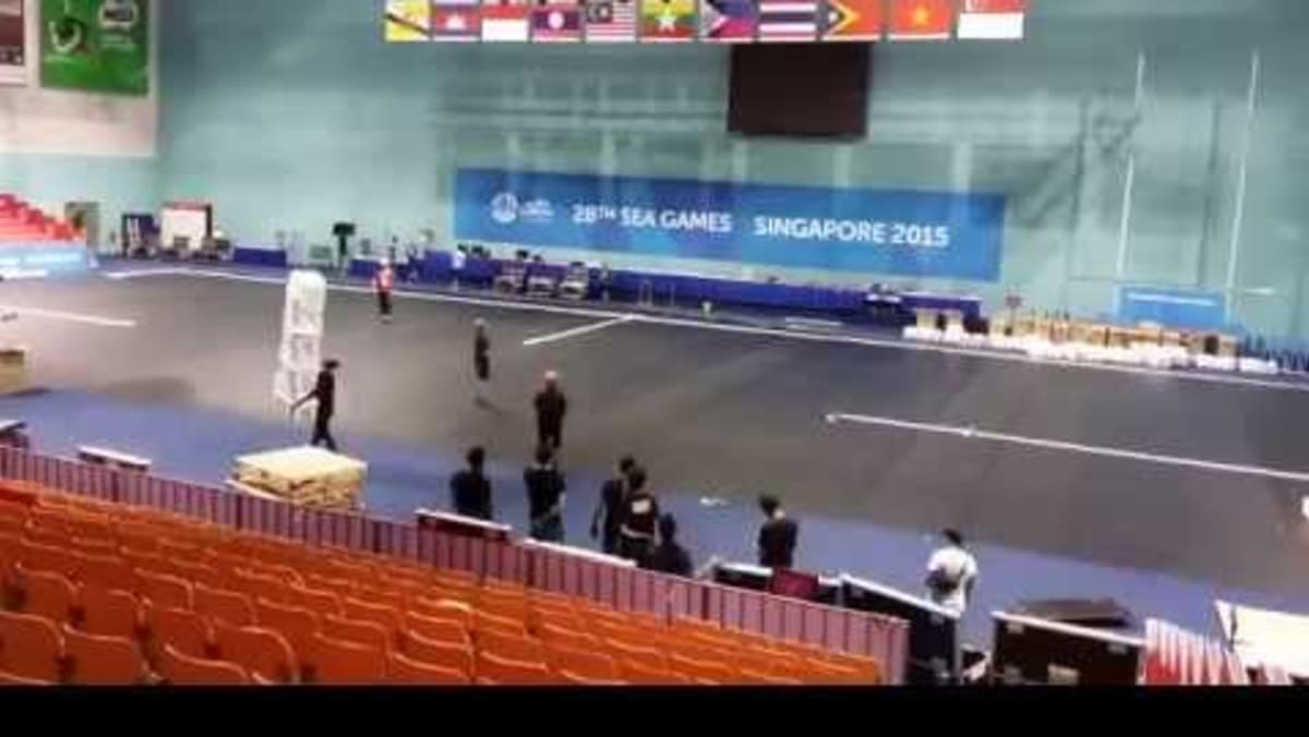 OCBC Arena turns from fencing arena into a volleyball court | 28th SEA ...