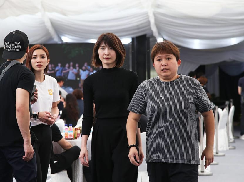 Aloysius Pang’s Wake: Stars And Singaporeans Say Their Final Tearful ...