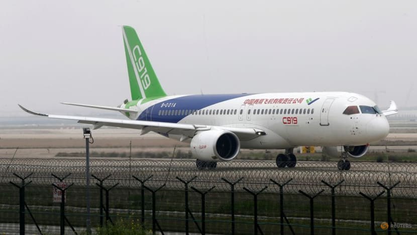 Tibet Airlines signs deal with COMAC to research plateau-suited C919 variant - CNA
