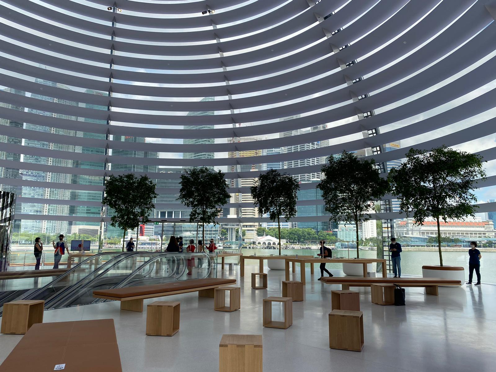 We Got A Tour Inside The World’s First Floating Apple Store, Which ...
