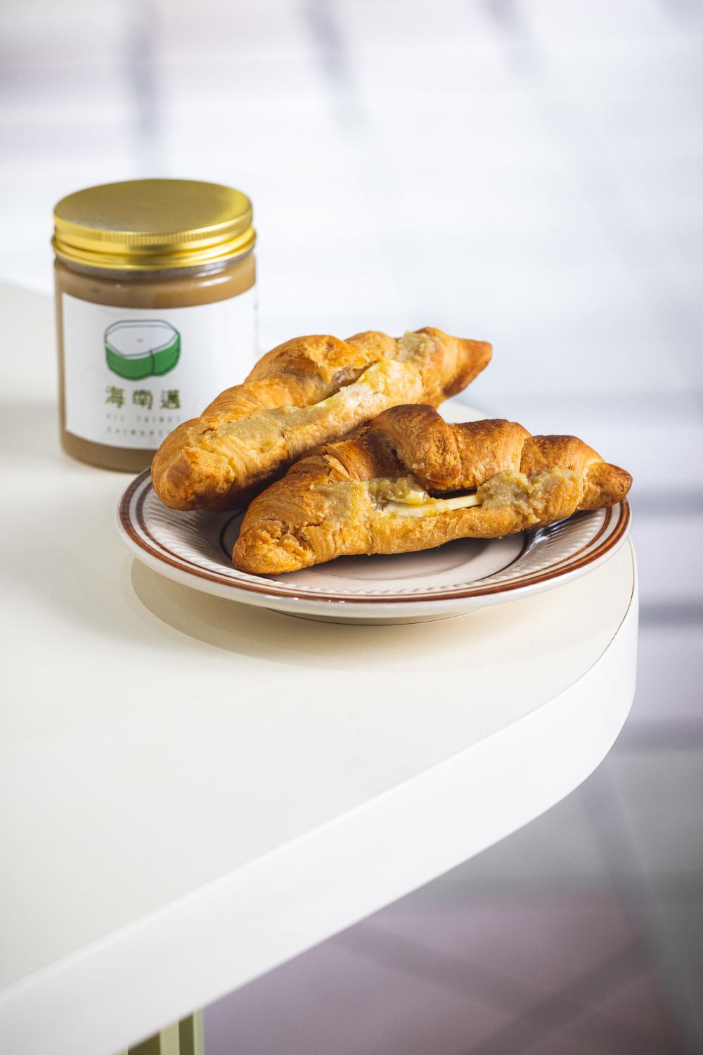 3rd Gen Hainanese Kueh Makers Open Cute Shop In Bras Basah, Includes 19 ...