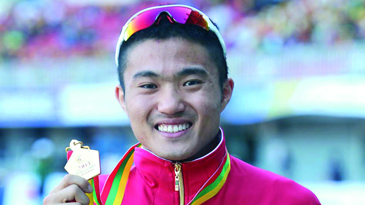 Marathoner Mok powers to historic SEA Games win - TODAY