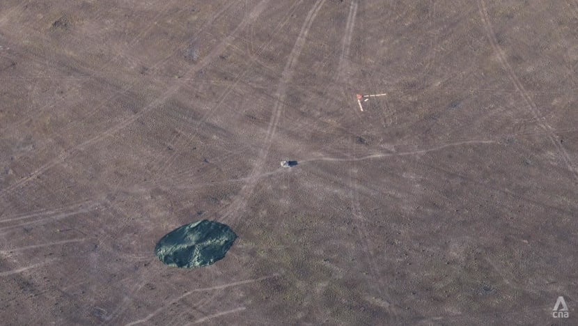 'Not an easy feat': How does the SAF drop critical supplies from the ...