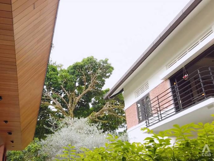 Inside Sheng Siong co-founder Lim Hock Leng’s 33,700 sq ft family home ...