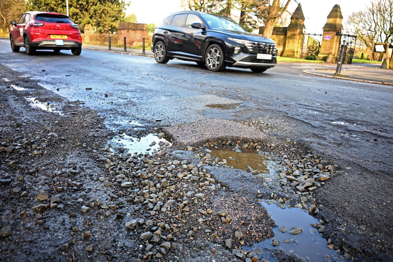 Potholes, a British obsession with a heavy price - TODAY