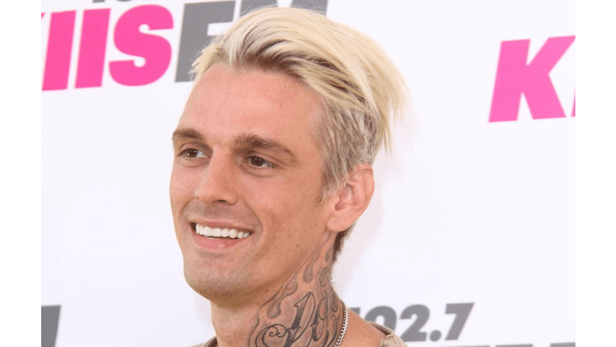 Aaron Carter ready to date men - 8days
