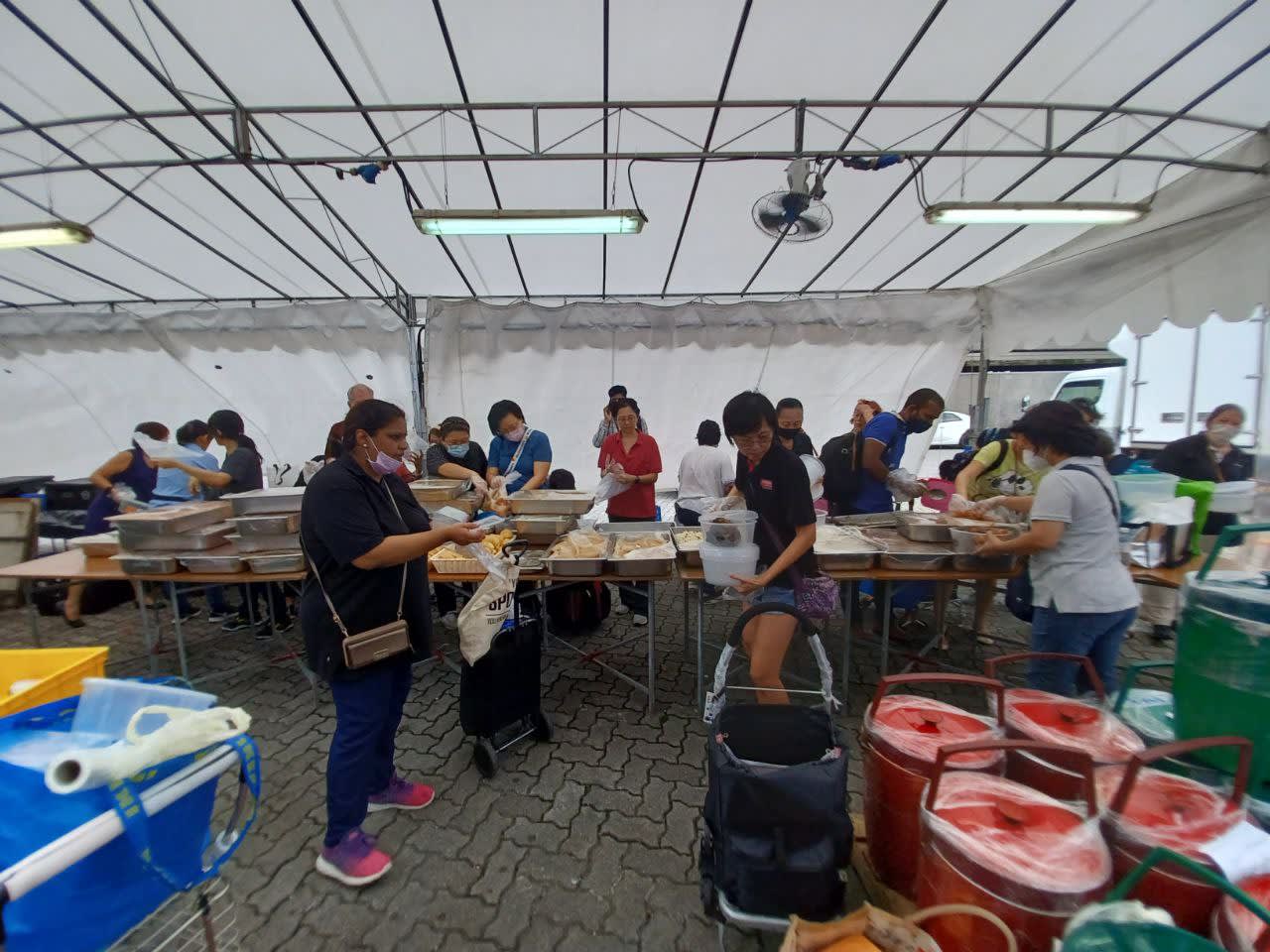 历来最多！本地组织从大型活动拯救熟食 足以喂饱6000人 - 8world