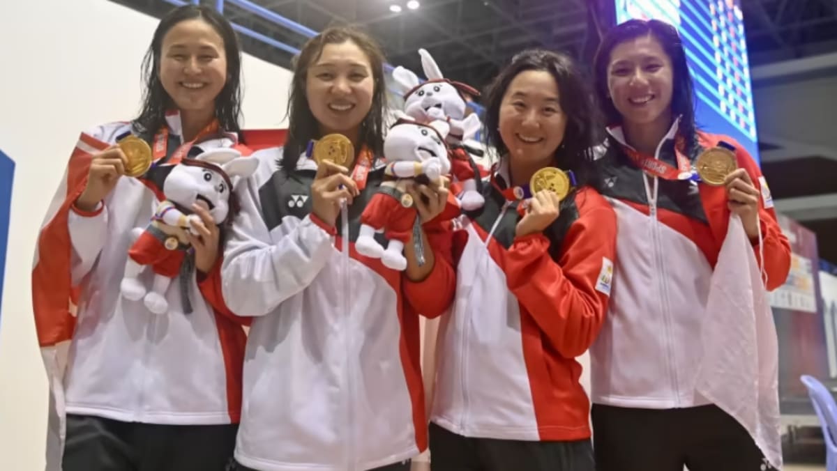 Sukan SEA: Pasukan renang berganti-ganti gaya bebas 4x100m wanita raih pingat emas ke-1,000 SG ...