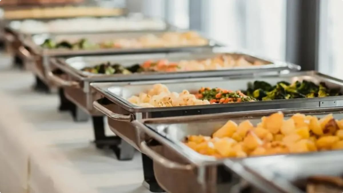 284 நச்சுணவுச் சம்பவங்கள் - Rasel Catering உணவு விநியோக நிறுவனத்தின் சேவைகள் ரத்து - Seithi ...