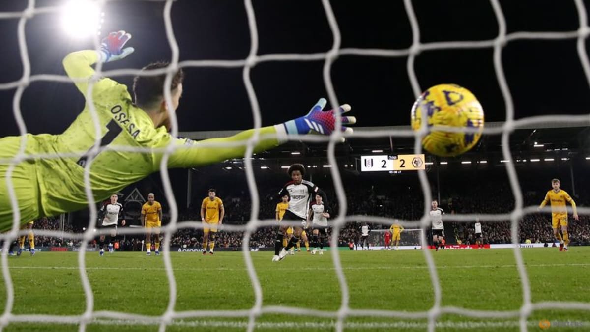Willian's penalty double earns Fulham 3-2 win over Wolves - CNA