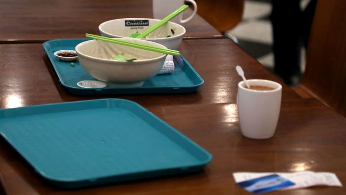 Over 7,000 diners advised to return dirty dishes at coffee shops, food ...