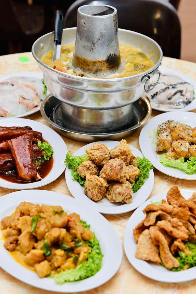 Ben Yeo Opens Zi Char Stall, Serves Charcoal Fish Head Steamboat With ...