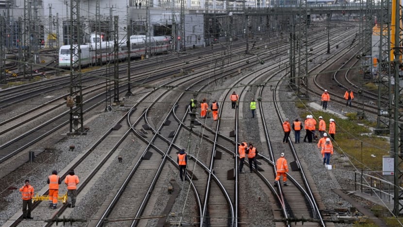 Four injured after old WWII aircraft bomb explodes in Munich: Police - CNA