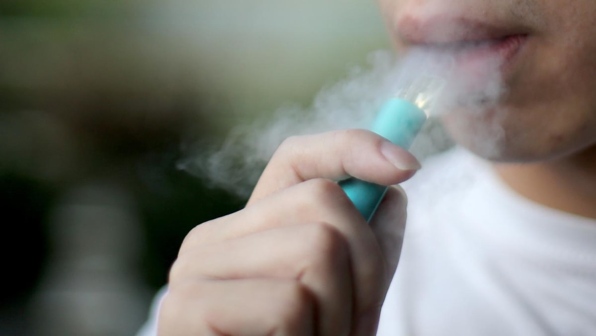 Commentary: UK plan to encourage smokers to take up vaping means ...