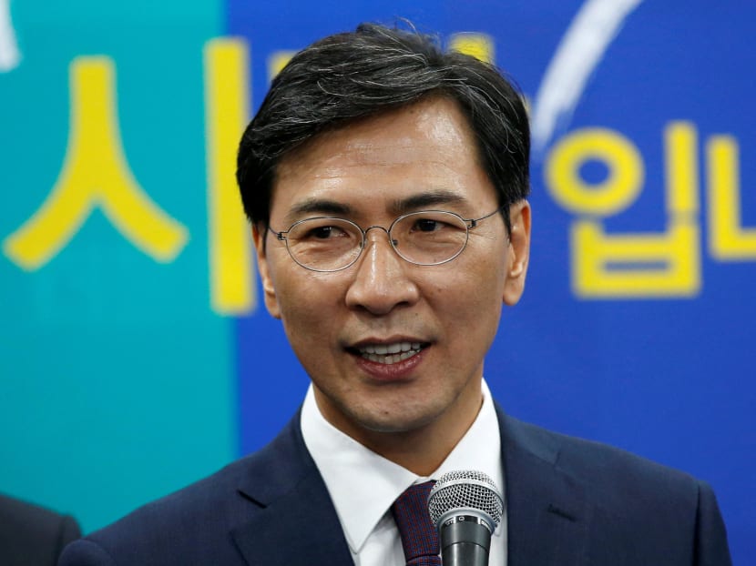 A Political Star Falls As Metoo Campaign Builds In South Korea Today