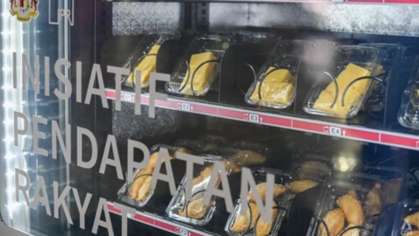 Membantu golongan pendapatan rendah berdikari dengan niaga menerusi ...