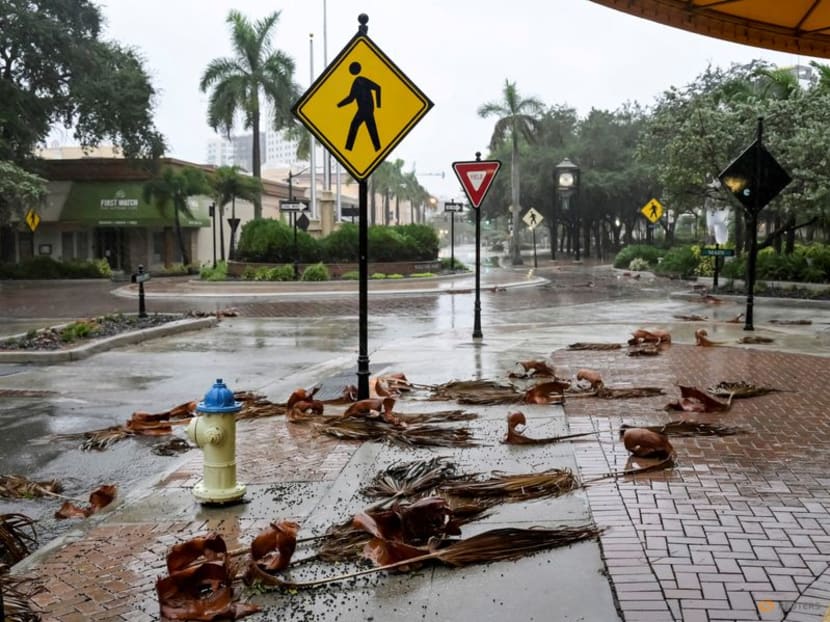 Factbox-Over 560,000 still without power in Florida after Hurricane Ian ...