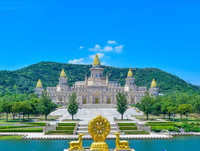 Travel guide to Wuxi, China: Three Kingdoms TV drama set, cherry blossoms, ancient waterways ...