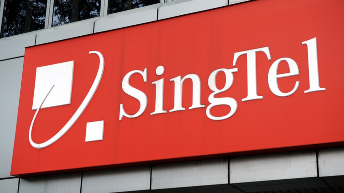 SingTel to compensate customers affected by disruption - TODAY