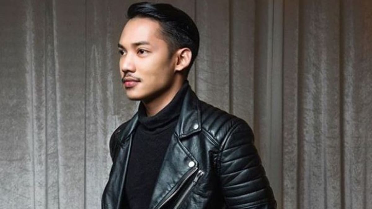 'Jampi' Hael Husaini menjadi, bolot trofi Anugerah Juara Lagu 32 ...