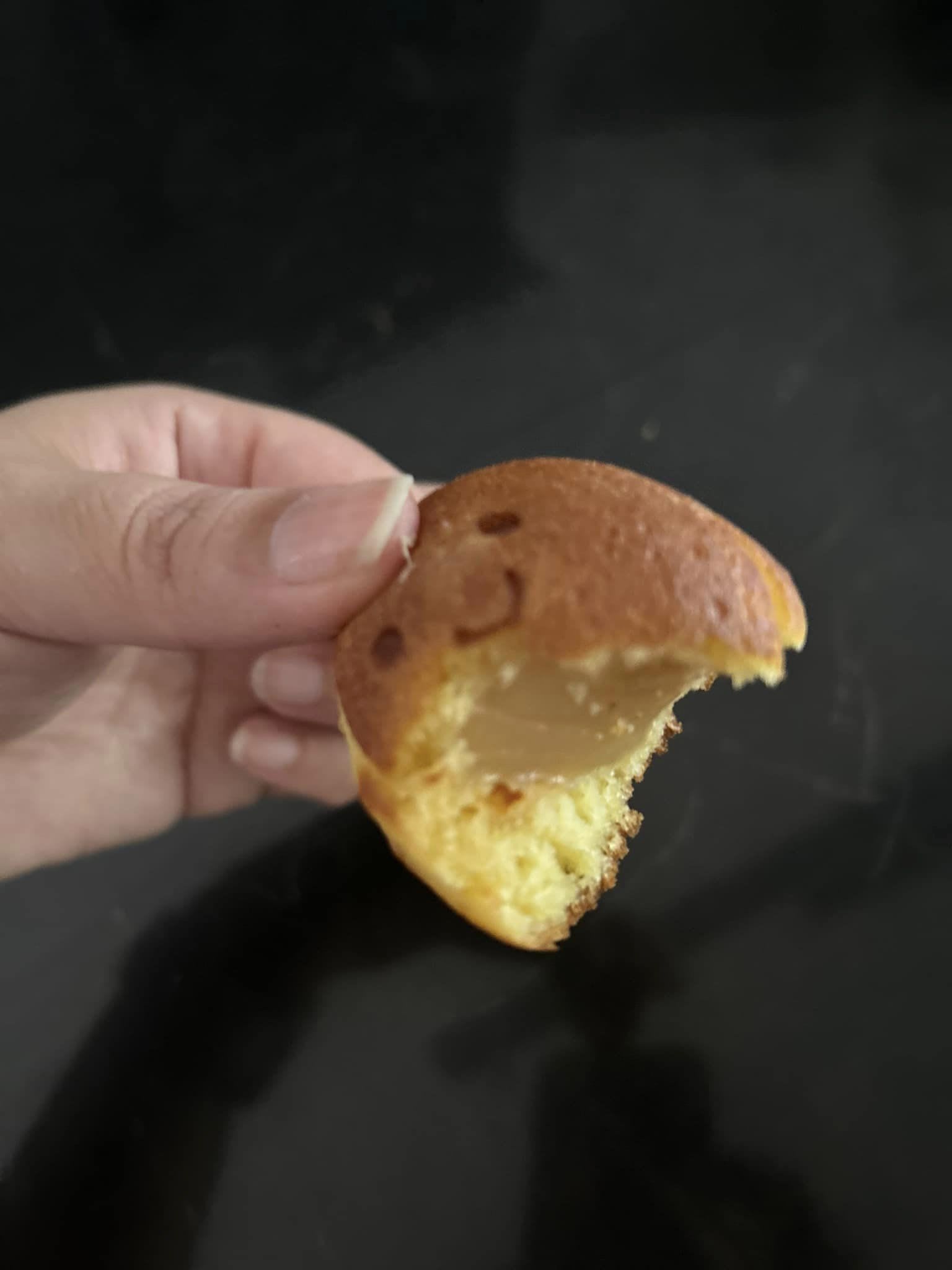 ‘Waffle Aunty’ Sells Viral Smiling Egglettes From Home, Has Mobile ...