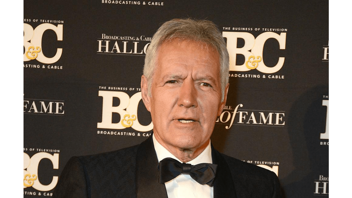 Alex Trebek jokes about sympathy vote after Daytime Emmys win - 8days