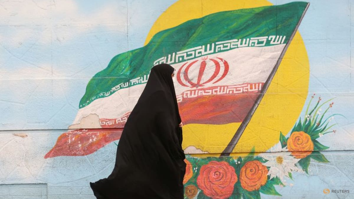 Iran top court accepts rapper Yasin's appeal against death sentence - TODAY