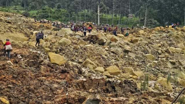 巴新偏远村庄山体滑坡 或造成逾300人被埋 - 8world