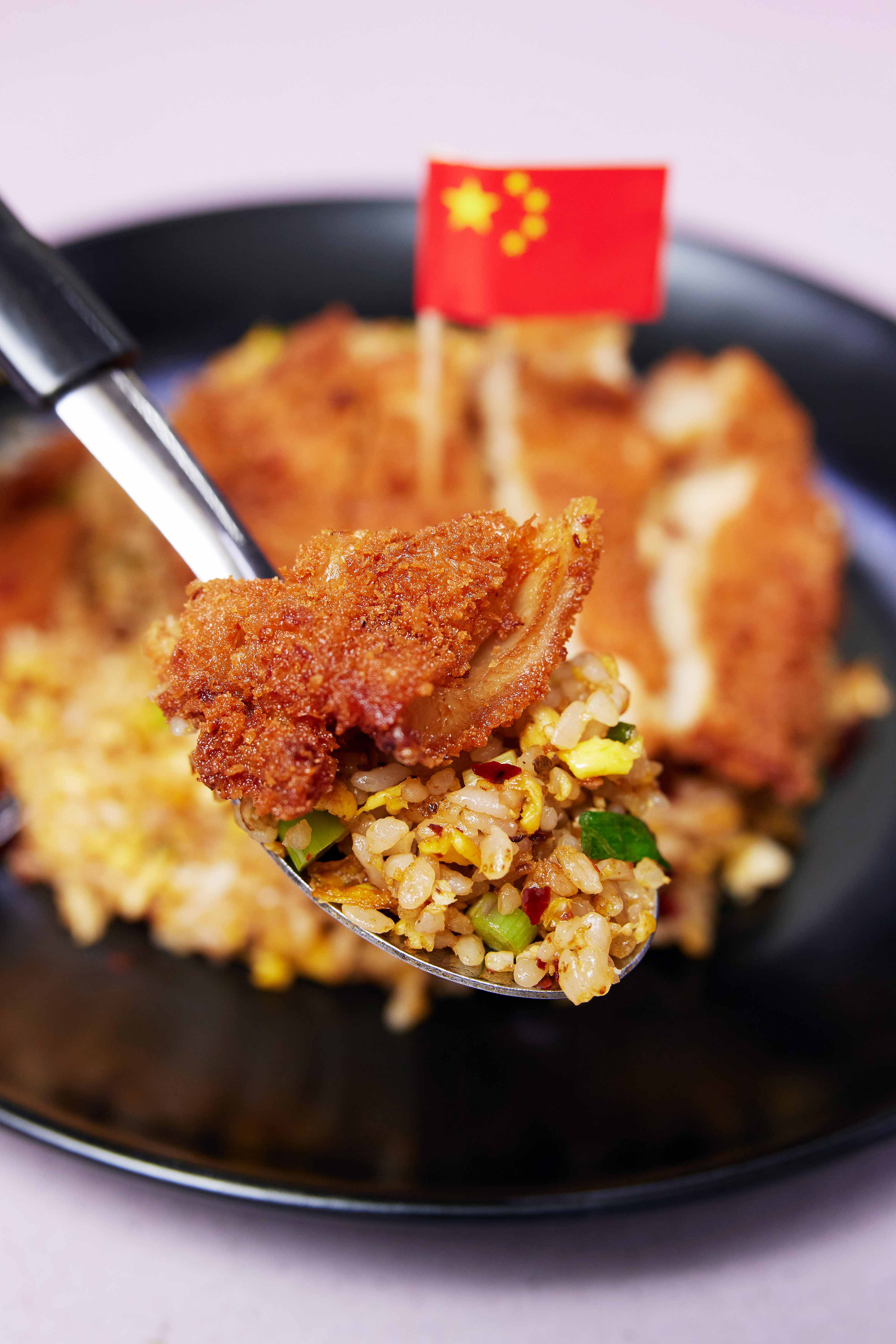 1-Hour Queue At ‘International’ Fried Rice Hawker Stall, Chinese Mala ...
