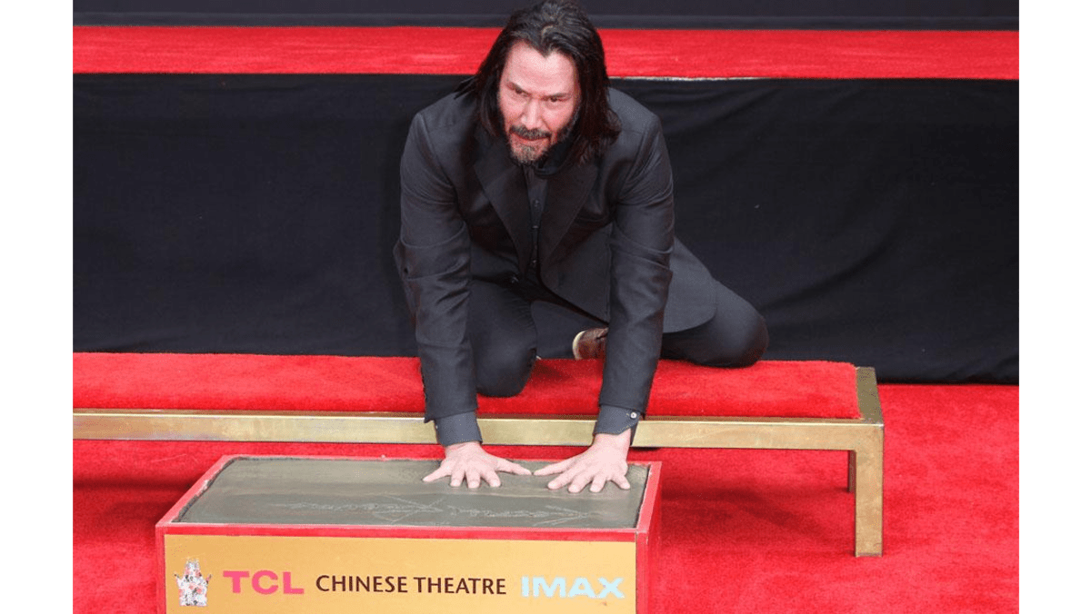 Keanu Reeves immortalised at TCL Chinese Theatre - 8days