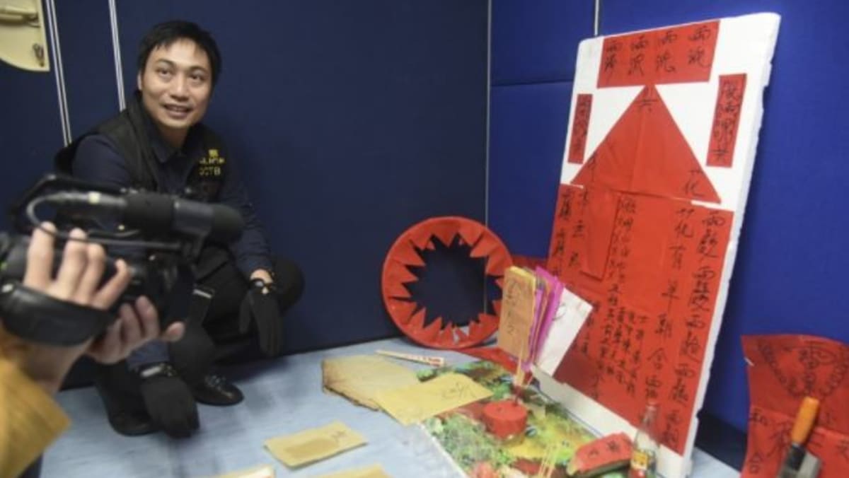 Hong Kong Police Bust Triad Gang Initiation Ceremony Today