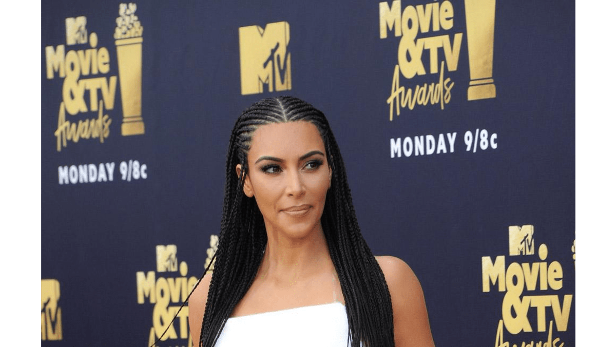 Kim Kardashian West's modest soul - 8 Days