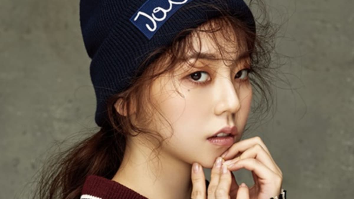 Sohee Models a Variety of Fall Styles - 8days